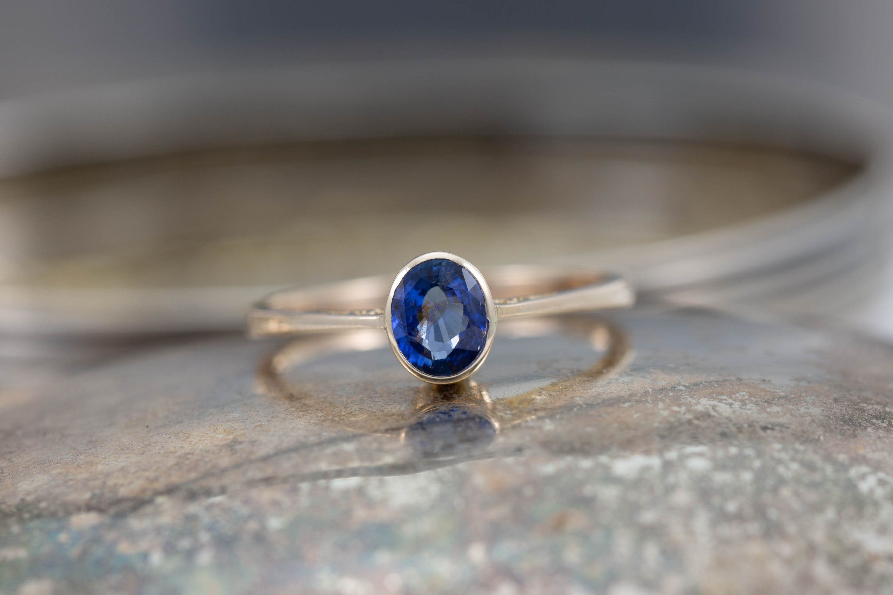 Iolite Solitaire Ring – BANWELLS